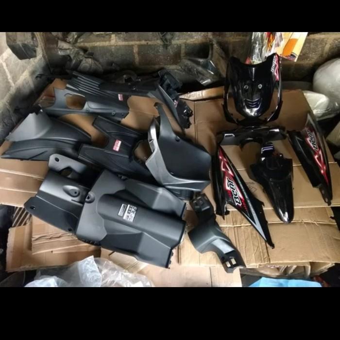 Jual full body Honda Beat Karbu 2012 warna hitam/ full body kasar ...