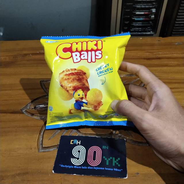 Jual CHIKI BALLS Kaldu Ayam. Snack Ciki Biru Cheeky Chiken JADUL Legend ...