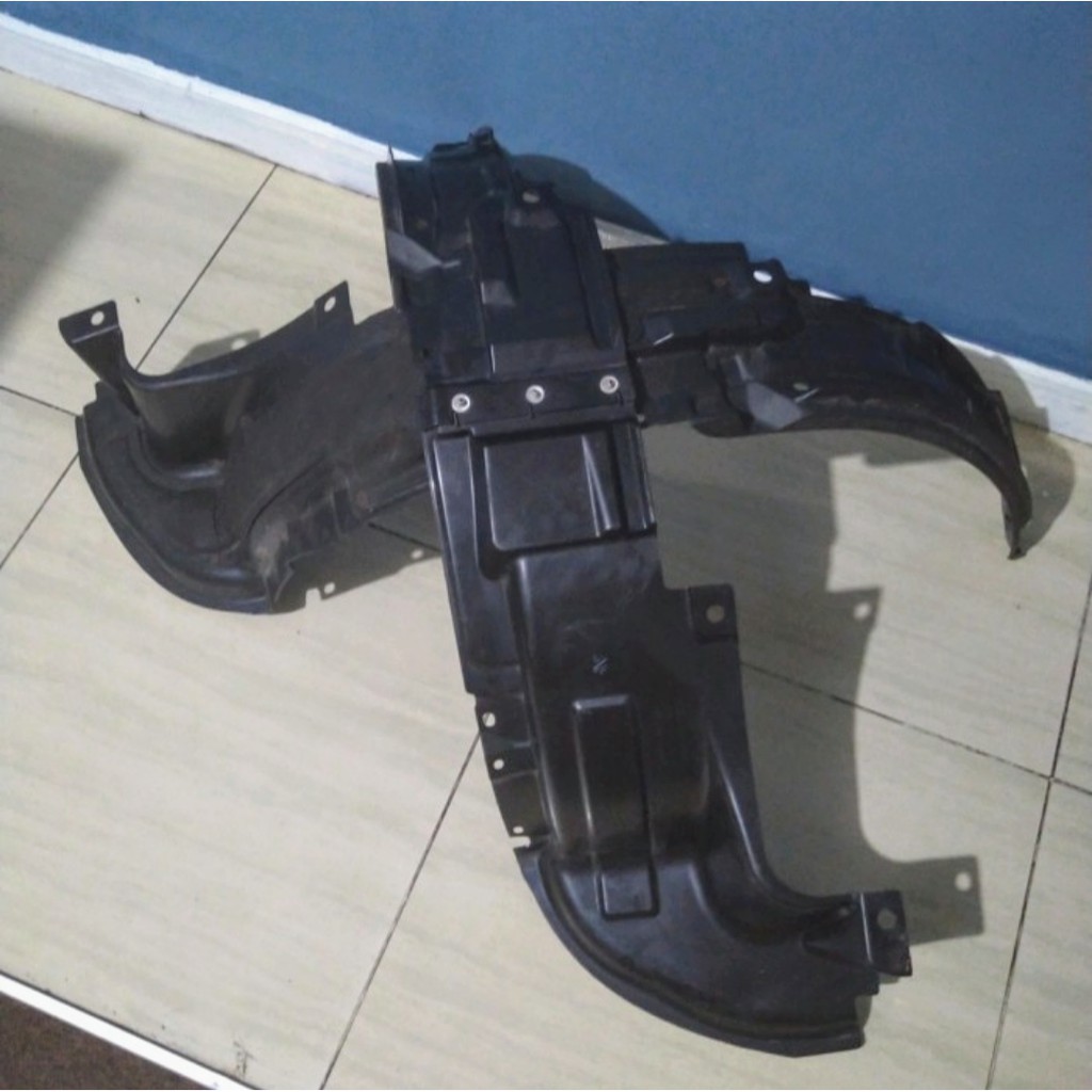 Jual Liner Fender Depan Daihatsu Granmax Luxio Original | Shopee Indonesia