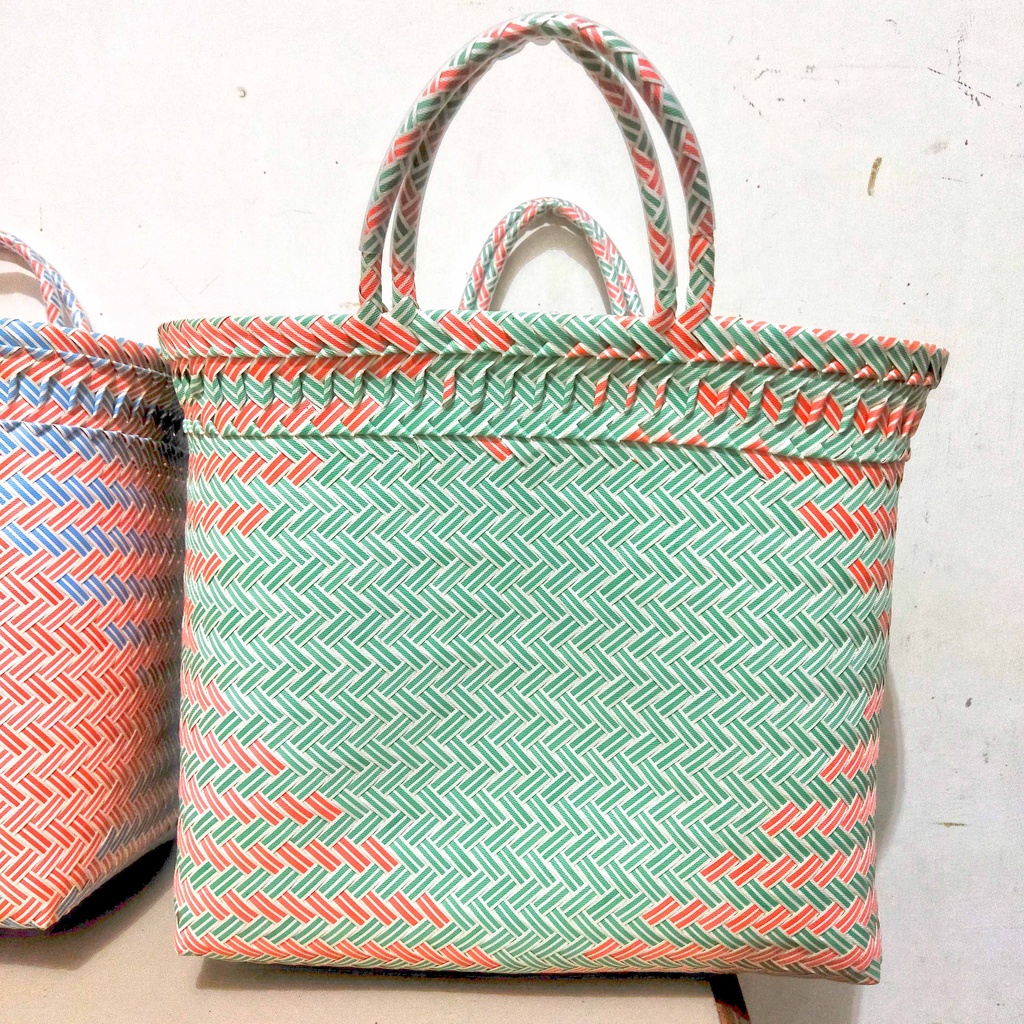 Jual tas anyaman plastik model lurik BAHAN TEBAL ukuran besar | Shopee ...