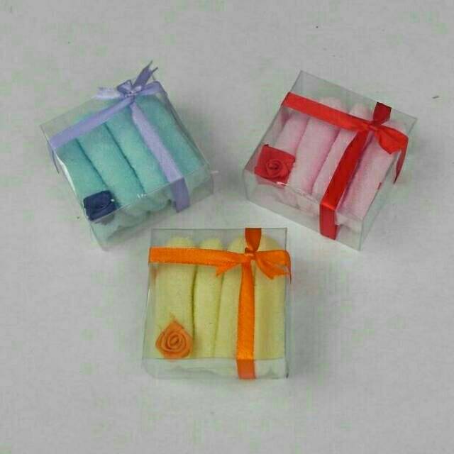 Jual isi 50 pcs souvenir pernikahan handuk beby kemasan mika | Shopee ...