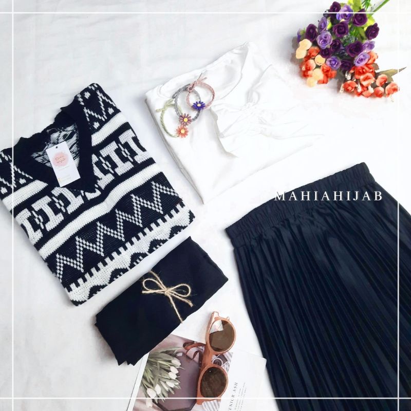 Jual Momo Set 5in1 Blouse + Vest rajut + Rok plisket + Hijab Bella OOTD ...