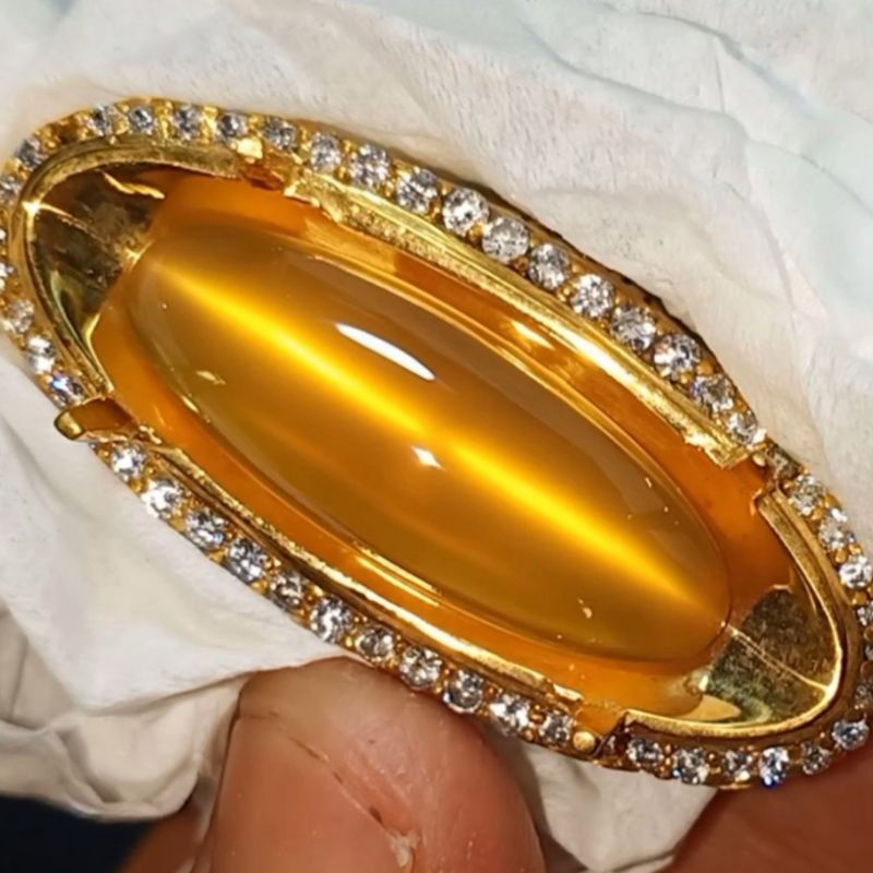 Jual Batu Rafflesia Cat Eye - Golden Yellow chalcedony Cat's Eye ...