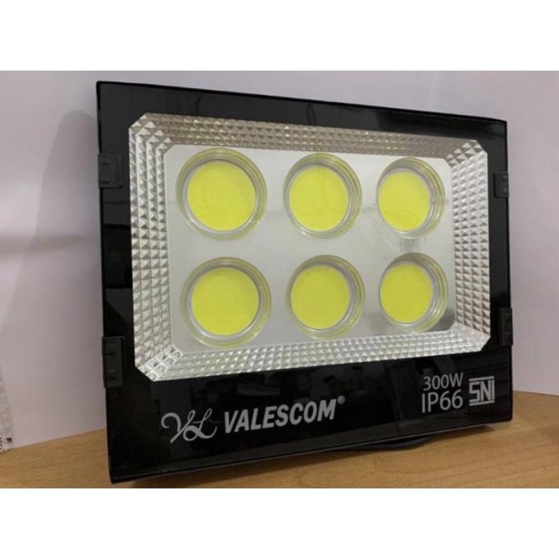 Jual Lampu Sorot Tembak Led 300 Watt Mata COB | Shopee Indonesia
