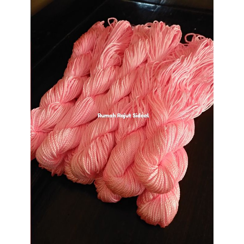 Jual Benang Rajut Nilon hank @ +-50grm (17hank) | Shopee Indonesia