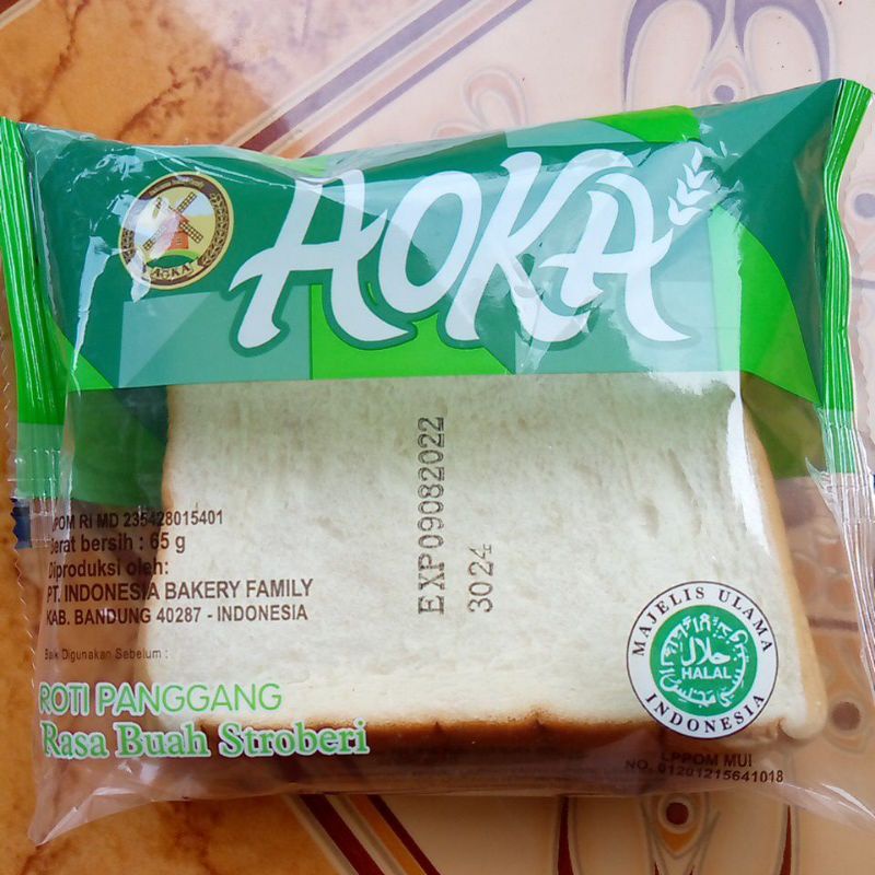 Jual AOKA ROTI PANGGANG LEMBUT VIRAL 65G VARIAN RASA COKELAT STROBERI ...
