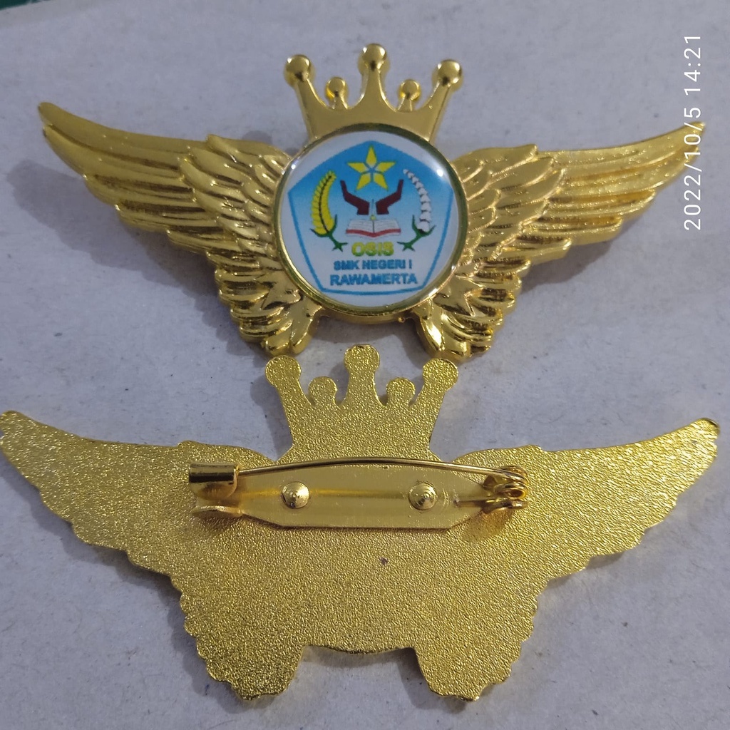 Jual Pin Kuningan Custom Pin Sayap Baru Mahkota Resin | Shopee Indonesia