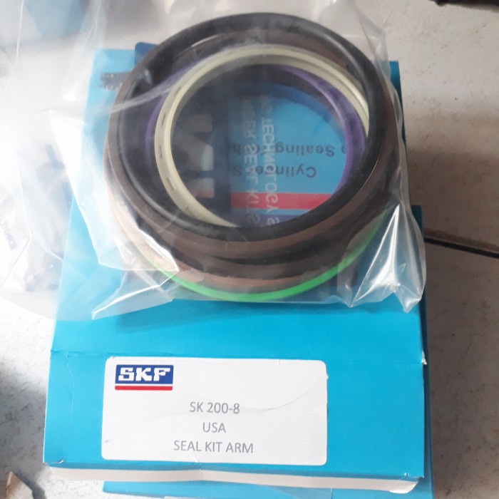 Jual seal kit arm sk200-8 skf kobelco | Shopee Indonesia