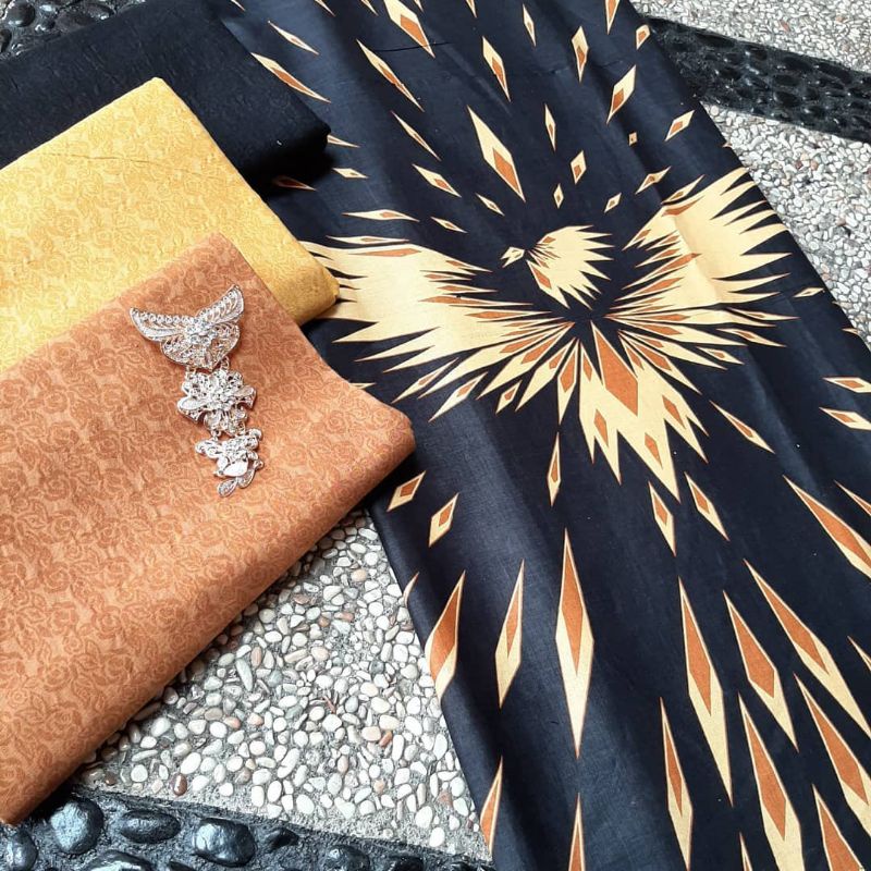 Jual Kain Batik Printing Modern Motif Garuda Permata Kain Meteran Bahan ...