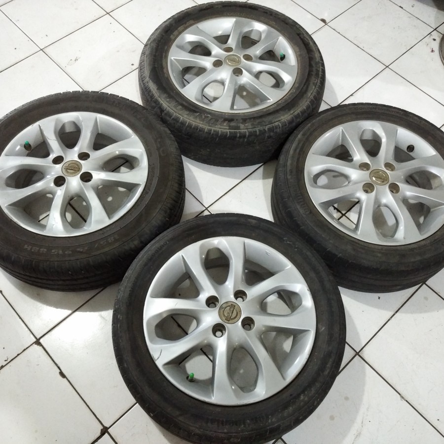 Jual velg mobil second r15 pcd 4x100 warna silver plus ban 2 biji bekas ...