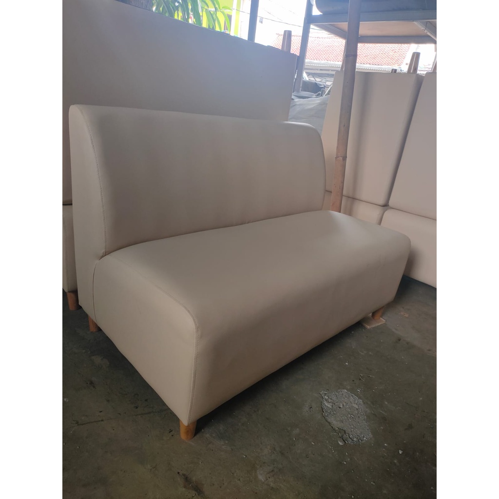 Jual TERBARU KURSI SOFA CAFFE DAN RESTO HOTEL BISA CUSTOM | Shopee ...