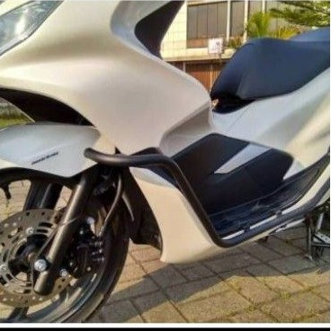 Jual Crashbar Honda PCX Pelindung Body honda PCX Tubular PCX lokal PCX ...