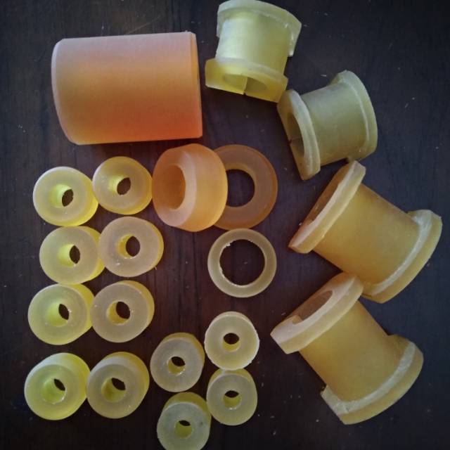 Jual Bushing stabil set depan Daihatsu Taft Independent bahan ...