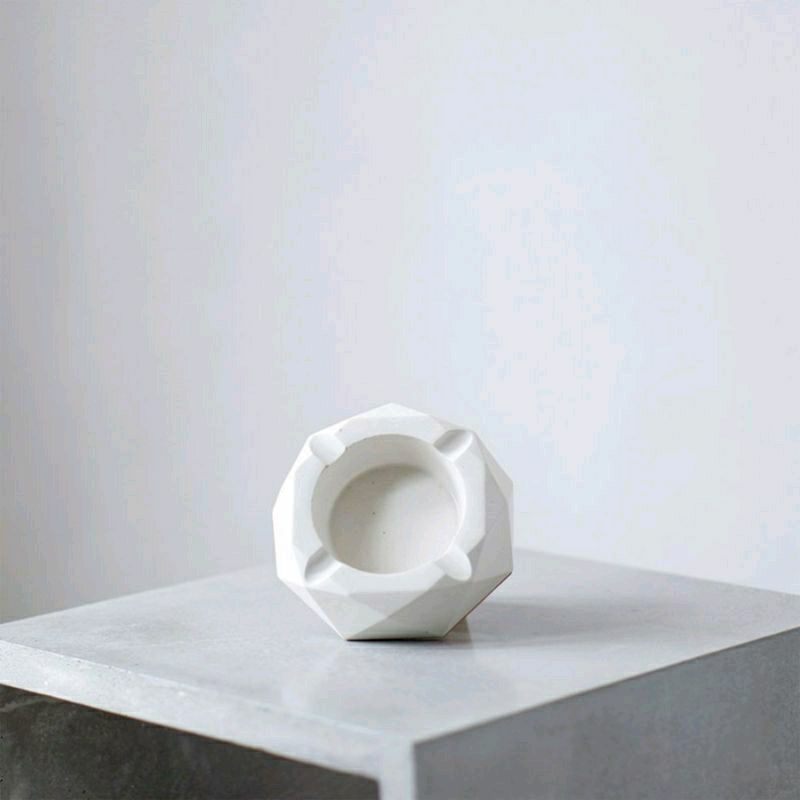 Jual concrete ashtray / asbak rokok / aesthetic home decor / asbak ...
