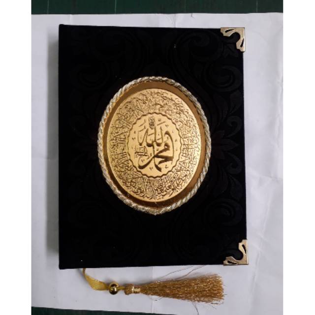 Jual Cover yasin bludru hitam sudah pake siku plus pita rumbai | Shopee ...