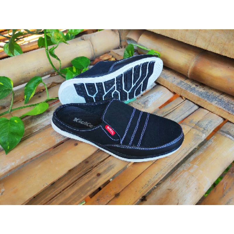 Jual kickers pria / slop pria / sepatu pria / sepatu selop pria/ slop ...
