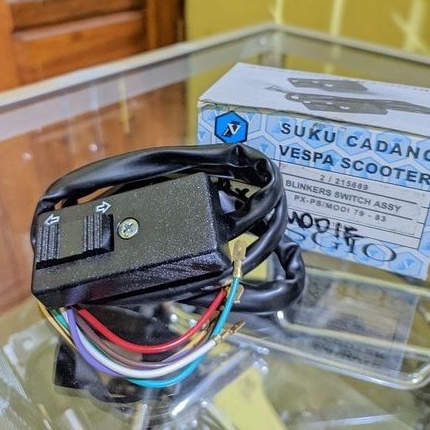 Jual SAKLAR SEIN BLINKER MODIF VESPA PS PX OLD | Shopee Indonesia