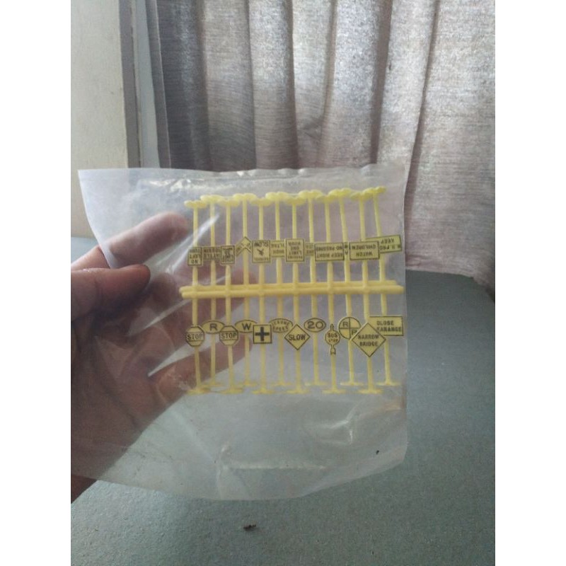 Jual miniatur rambu kereta api isi 24pcs | Shopee Indonesia