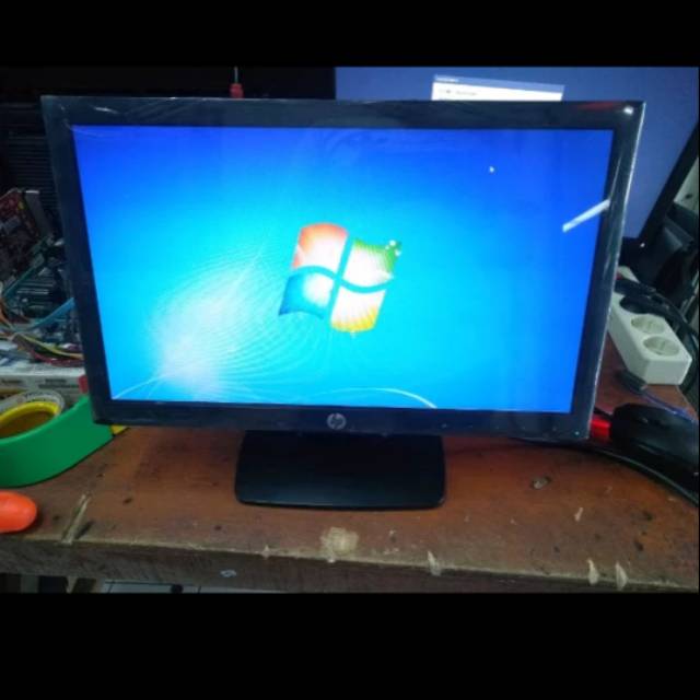 Jual Monitor LED 19 inchi HP ProDisplay P191/LE1902 | Shopee Indonesia