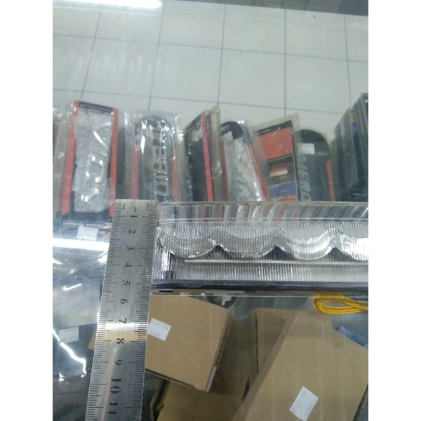 Jual lampu spoiler/lampu rem kijang innova /kijang kapsul universl ...