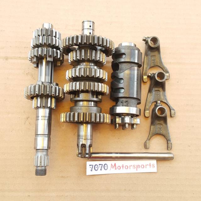 Jual Gigi transmisi rasio Vixion old 3C1 NVL 1PA Gear ratio ...