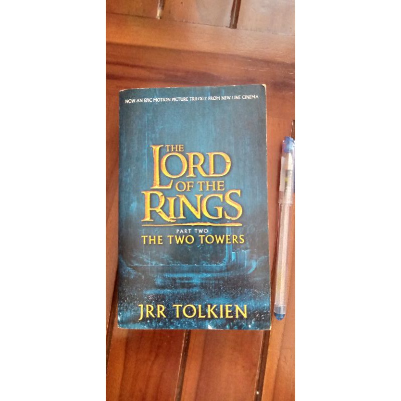 Jual THE LORD OF THE RINGS THE TWO TOWERS - JRR TOLKIEN | Shopee Indonesia