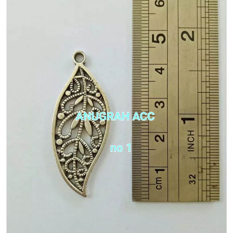 Jual aneka Charm daun bahan besi aloy | Shopee Indonesia