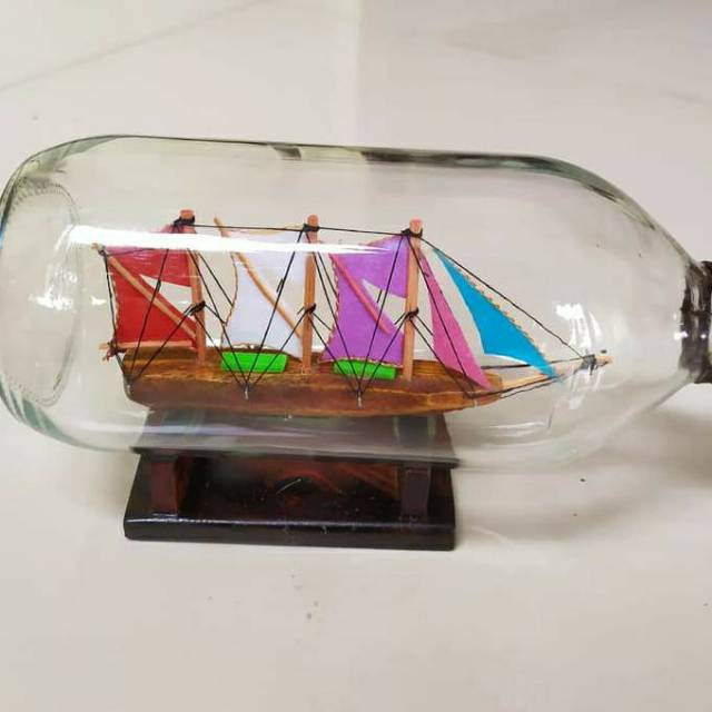 Jual Miniatur hiasan kapal dalam botol | Shopee Indonesia