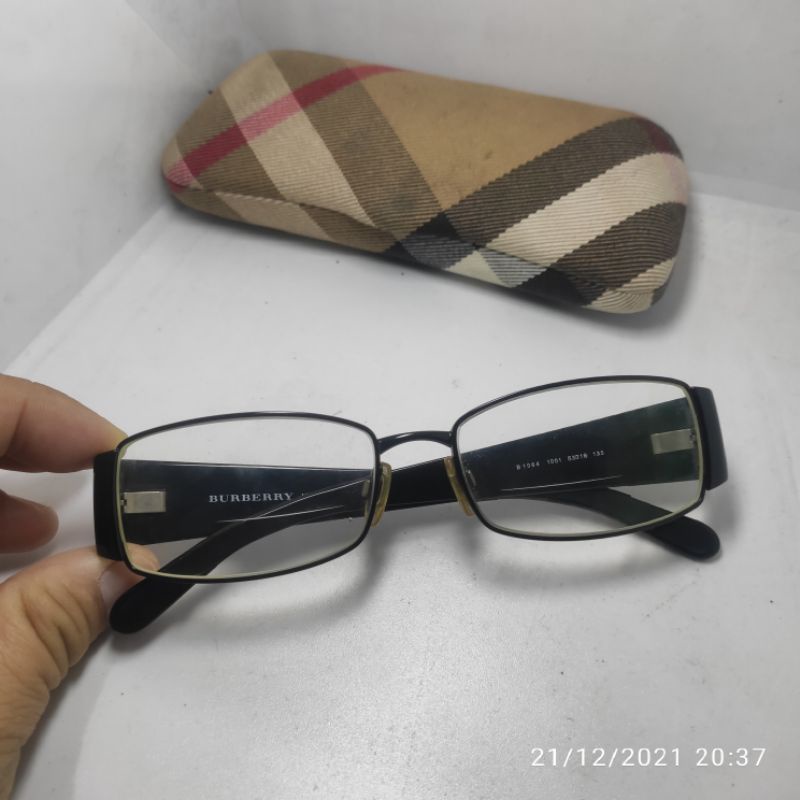 Jual kacamata second merk burberry | Shopee Indonesia