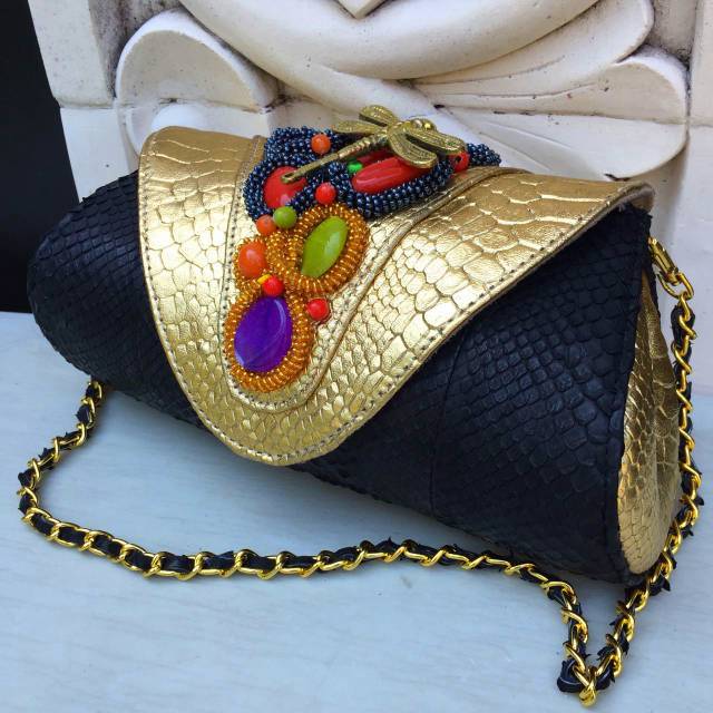 Jual Tas Kulit Ular Aurel Model Jonjong Size S - Black Gold Color ...