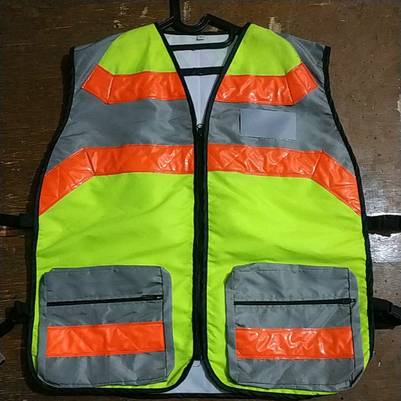 Jual rompi tactical vest. rompi proyek. rompi pengaman. | Shopee Indonesia