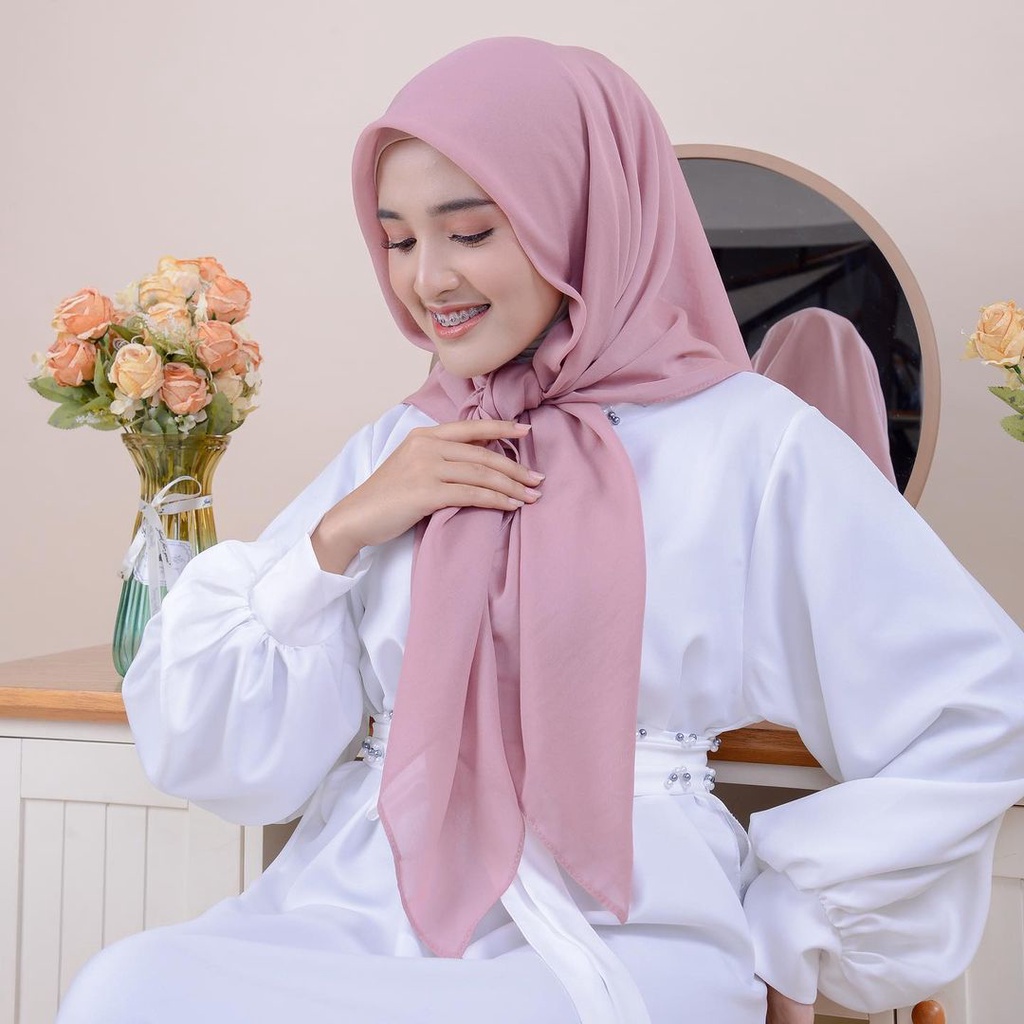 Jual Hijab Segi Empat Paris Premium Warna Blush Pink 110cm x 110cm ...