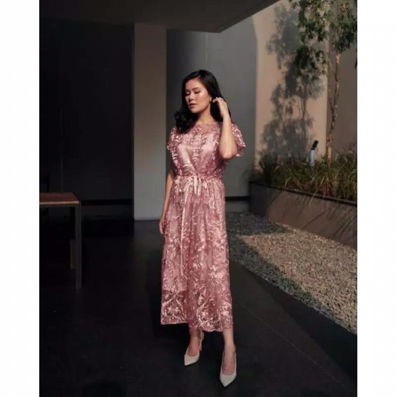 Jual Sonia dress Dress pesta Dress kondangan Dress wisuda Dress pesta ...