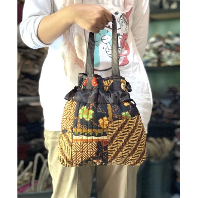 Jual Tas batik perca/tas oleh2 khas Jogja | Shopee Indonesia