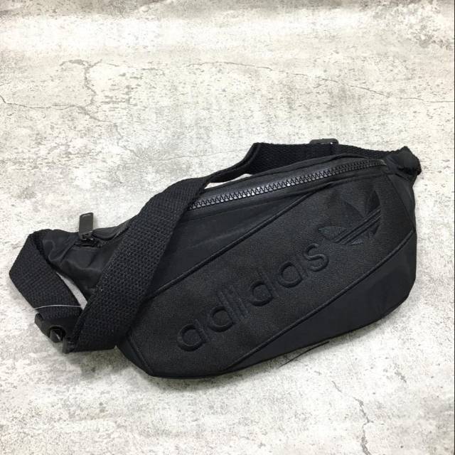 Jual Adidas Essential Waist Bag | Shopee Indonesia