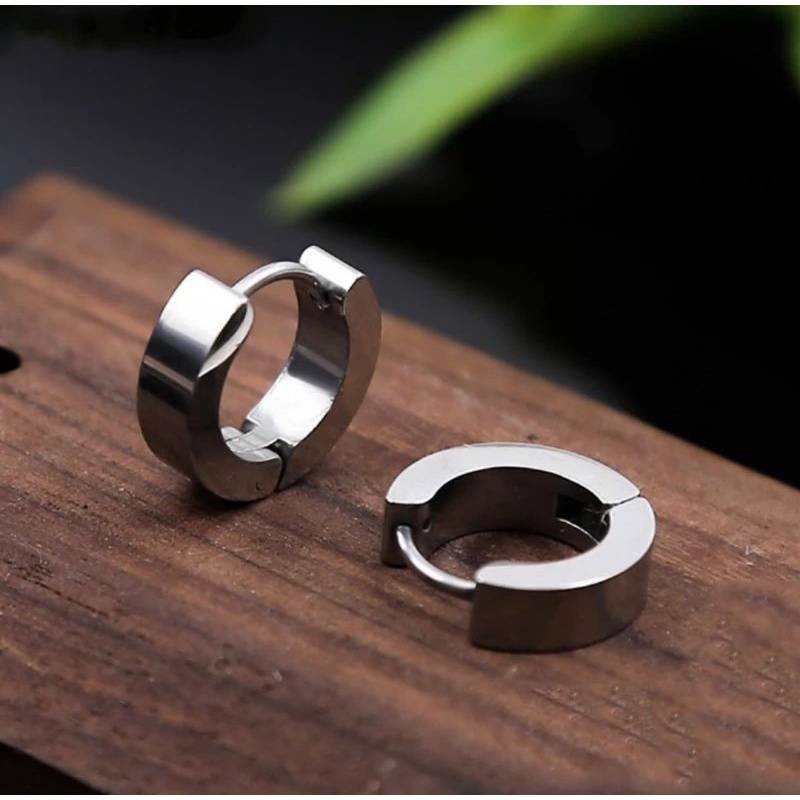 Jual ANTING TITANIUM PRIA ANTING TITANIUM TINDIK HITAM | Shopee Indonesia