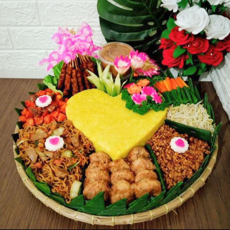 Jual Jual Tumpeng Love nasi kuning 10 porsi/Nasi Tumpeng Ayam Bakar/Tumpeng Ayam Goreng Enak ...