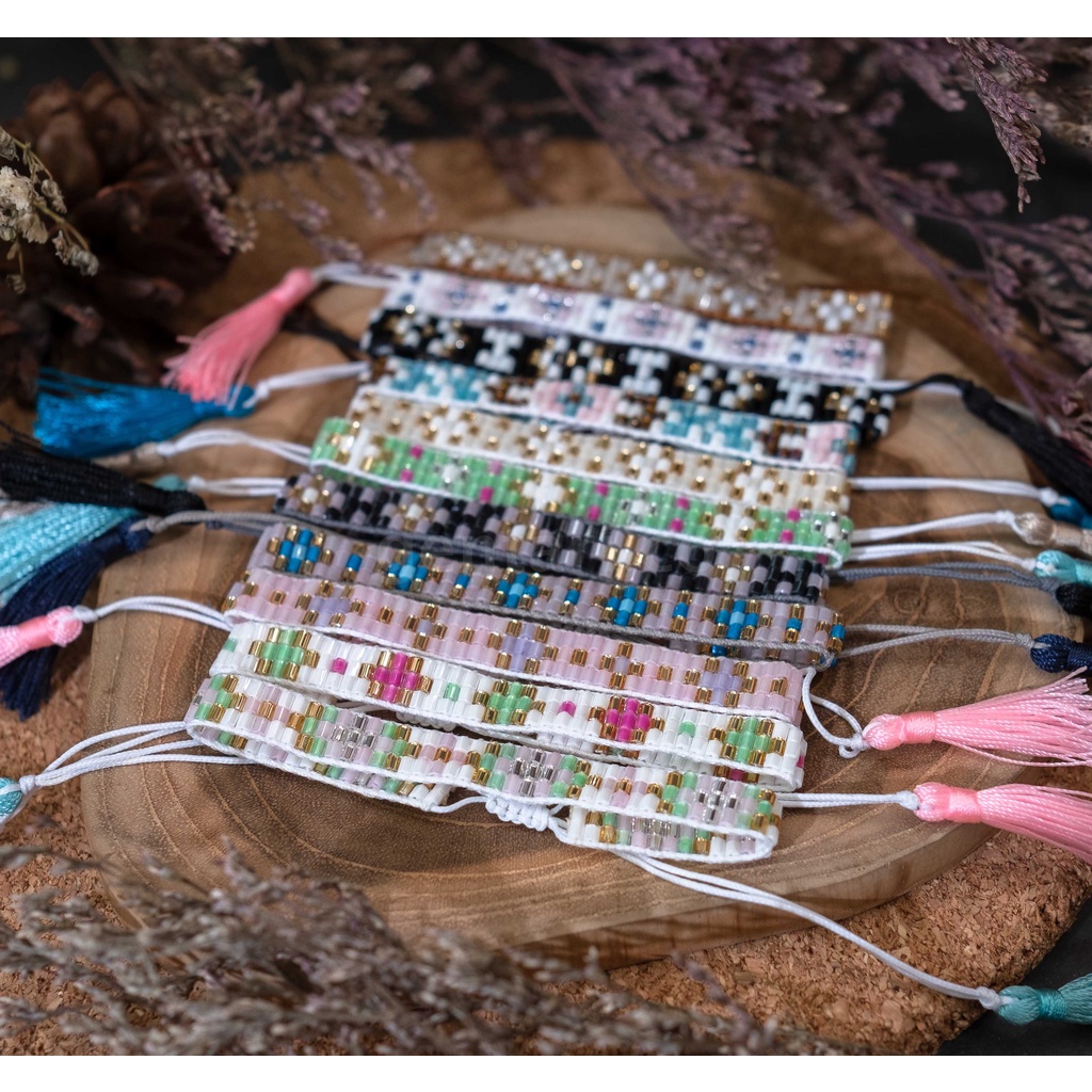 Jual Gelang Tali Manik Persahabatan Couple 3Row Bead Loom Bracelet ...