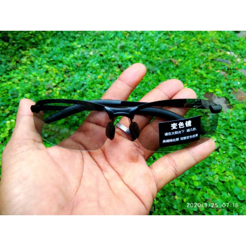 Jual kacamata Polarized Photocrhomic otomatis berubah warna tembus air paser ikan mancing ...