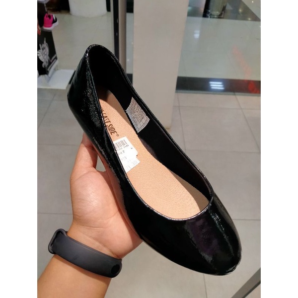 Jual LOWER EAST SIDE by PAYLESS harga normal 299.000 | Shopee Indonesia