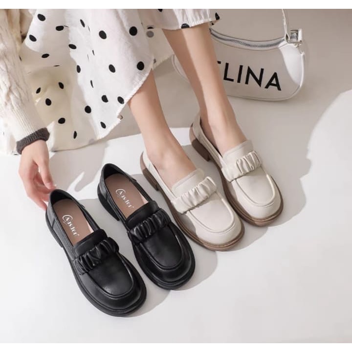 Jual Sepatu Wanita Loafers 2022 / Sepatu Korea New Style Fashion DM 26 ...