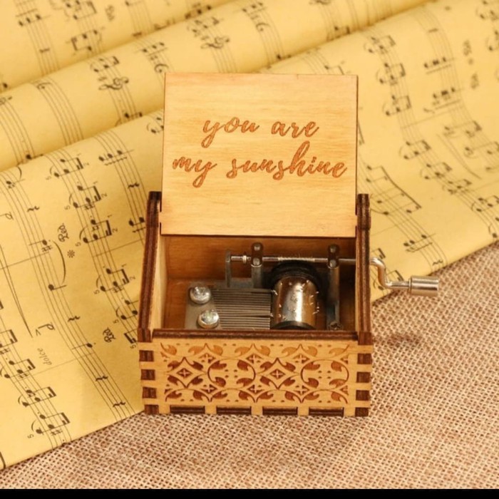Jual kotak musik kayu you are my sunshine wooden music box gift happy ...