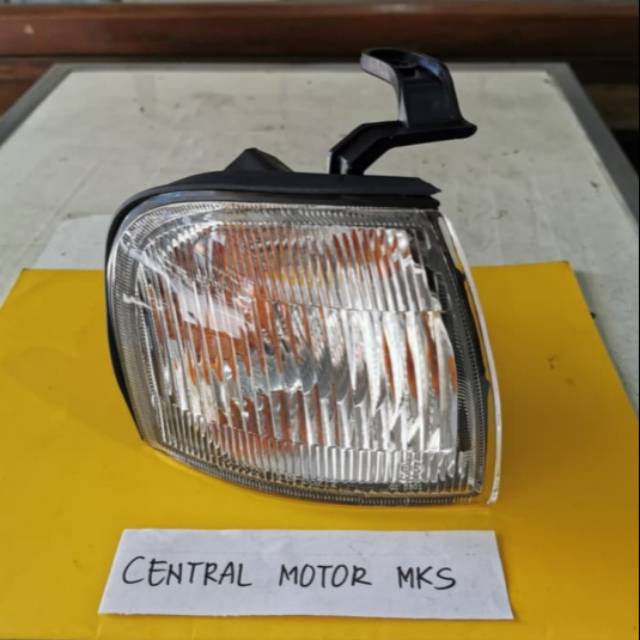 Jual lampu sein weser samping suzuki baleno 97 kanan | Shopee Indonesia