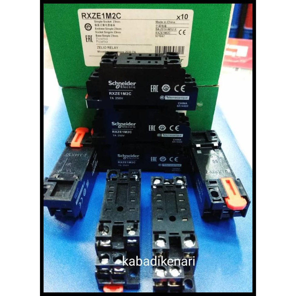 Jual Promo Special Schneider Socket Relay Rxze1M2C Soket 8 Pin Pipih Din Rail Panel Box | Shopee ...