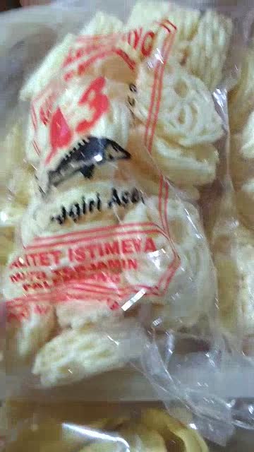 Jual KERUPUK MAWAR KEMPLANG MAWAR PUTIH KHAS PALEMBANG 200GR | Shopee ...