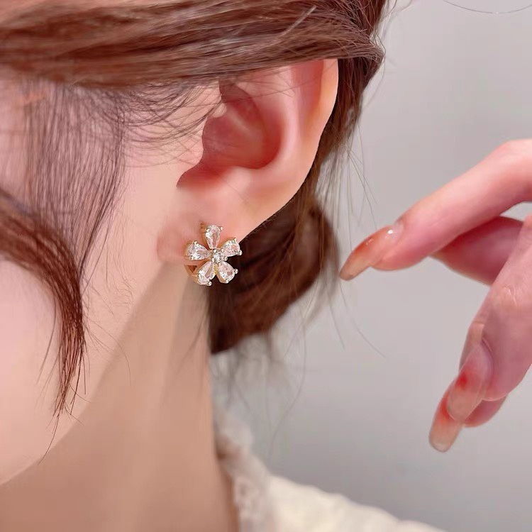 Jual Miss Anting Bunga Model Juntai Bunga Hias Kristal erlian Imitasi ...