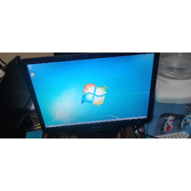 Jual monitor lcd komputer 22 in bonus kabel | Shopee Indonesia