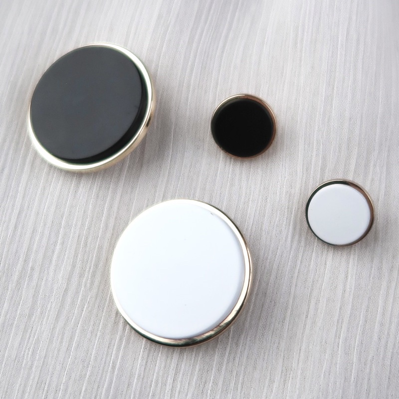 Jual Kancing Minimalis Hitam Putih Logam Mewah Matte Doff | Kancing ...