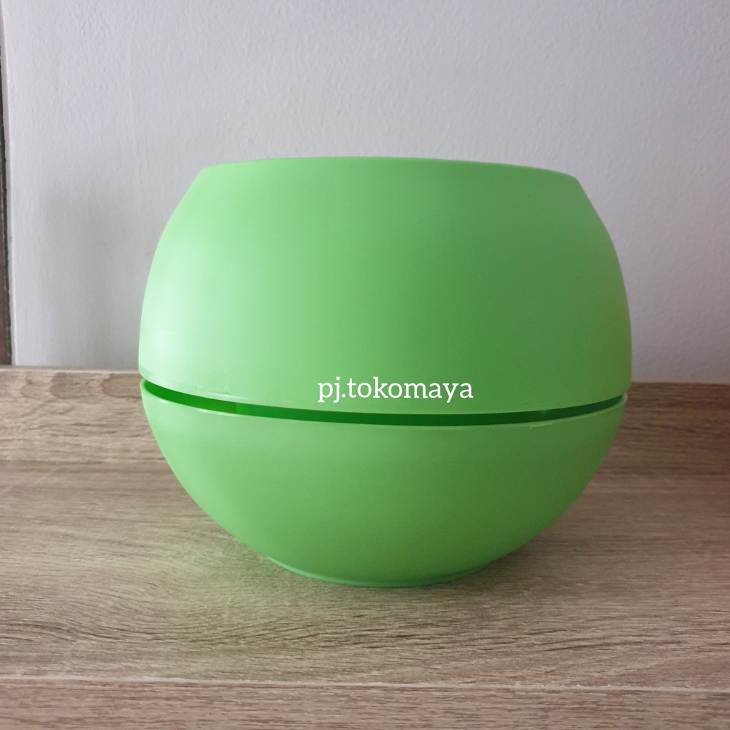 Jual Pot Bulat Vienna 18cm Pot Bunga Pot Tanaman - Putih Teracotta ...