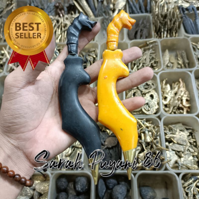 Jual Barang antik kujang hiasan 100% original sama persis di gambar ...